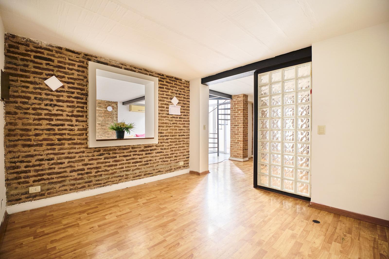 Venta | Venta Departamento 4 ambientes en Duplex con Patio Balvanera ...