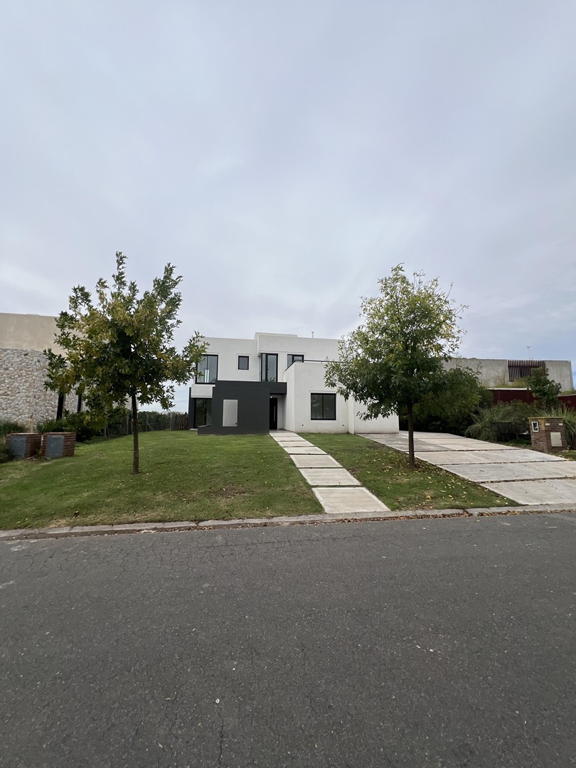 Venta | Casa en Venta en El Cantón, Escobar, G.B.A. Zona Norte | SUA1832
