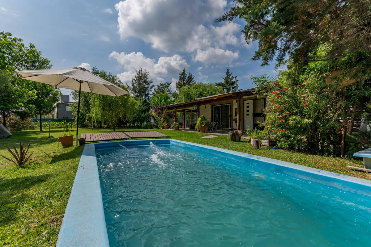 Venta | VENTA - Casa, Departamento y local - 2 dormitorios - Pileta - Punta Chacra, Roldán ...