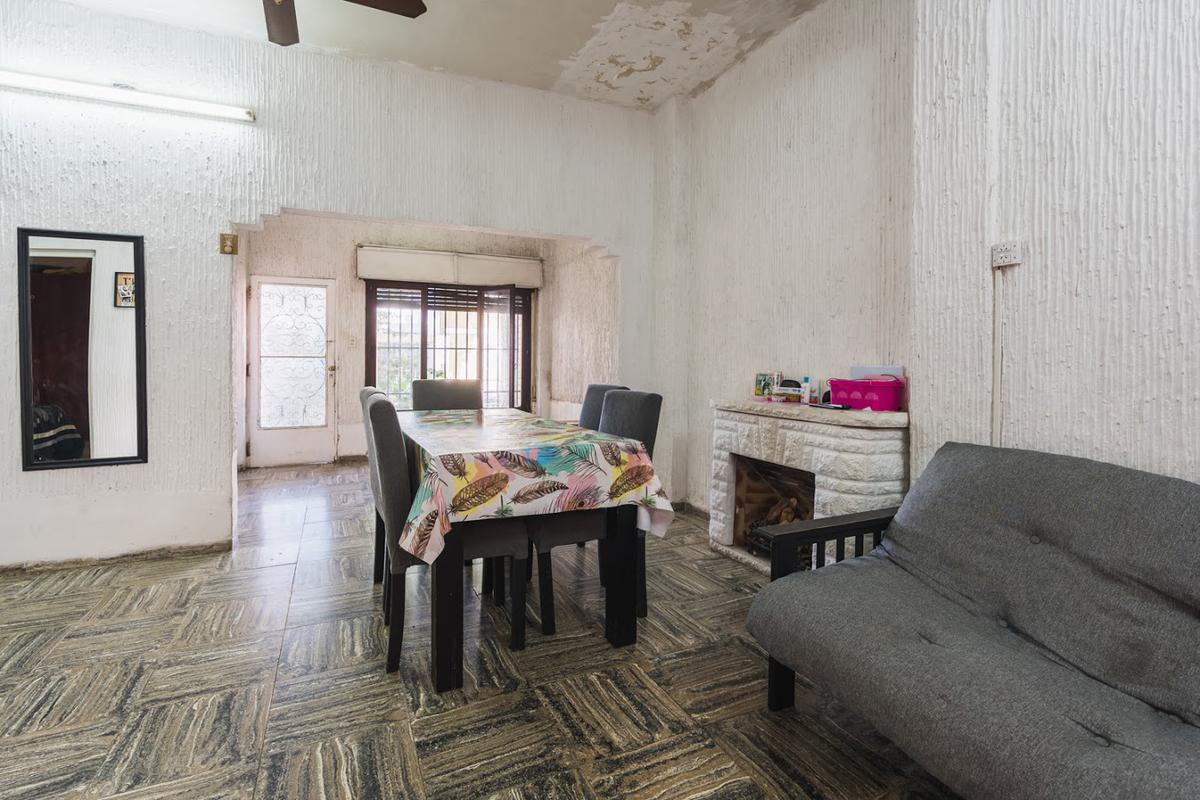 Venta | VENTA - Casa en Planta Baja 2 dormitorios y Terraza - Azcuénaga, Rosario. | SHO4682989