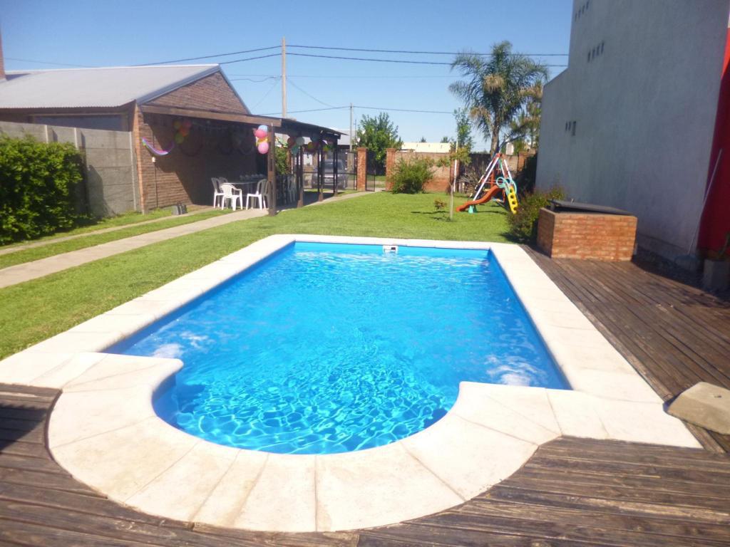 Venta | VENTA - Casa 2 dormitorios, Jardín y Pileta - Tierra de Sueños 1, Roldán. | SHO5019135