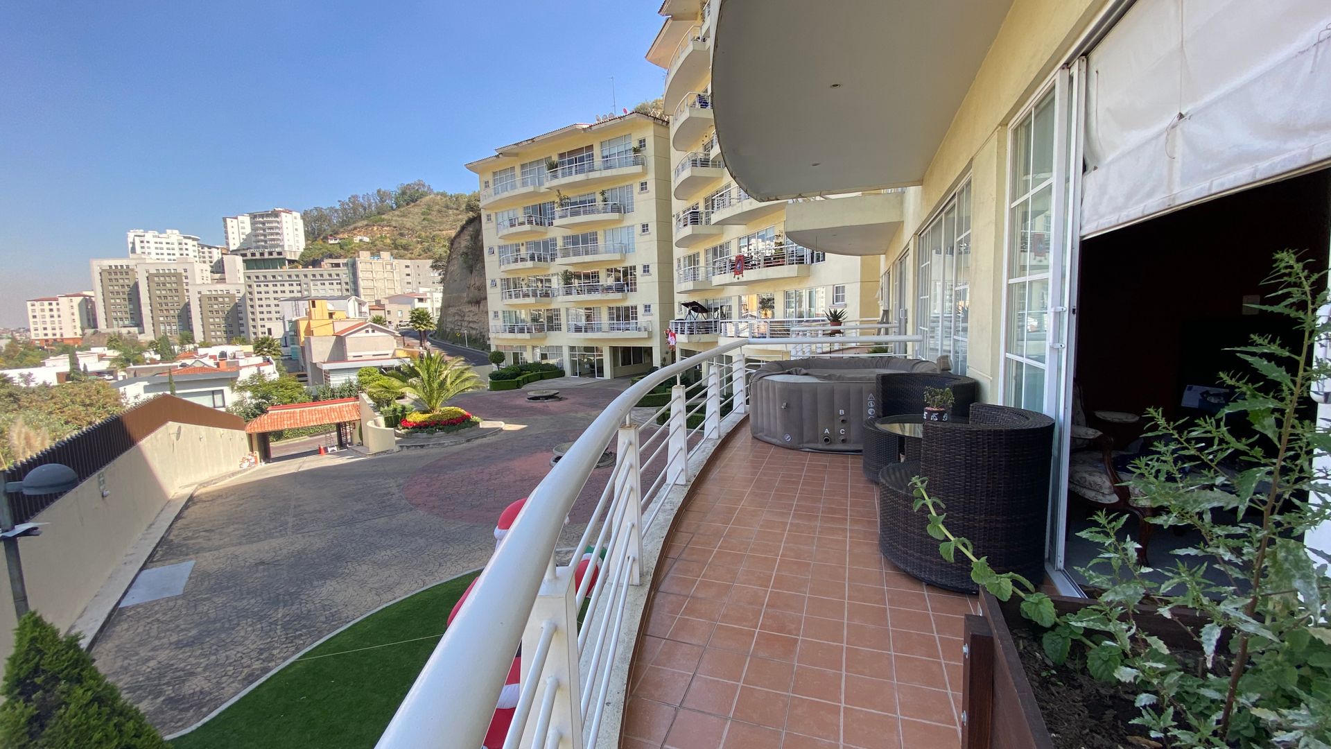 Venta | departamento a la venta con dos terrazas en Lomas del Rio (MC ...